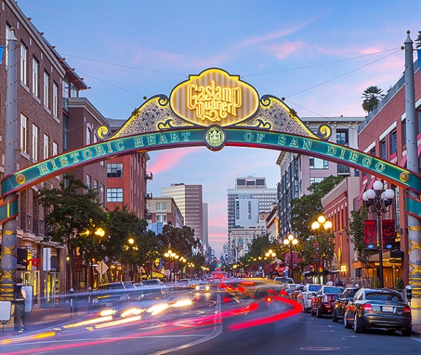 San Diego Gaslamp Quarter – Art, Dining and Live Concerts